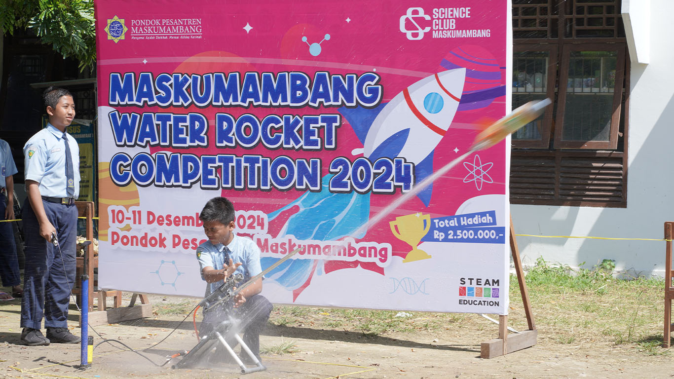 Serunya Maskumambang Water Rocket Competition 2024